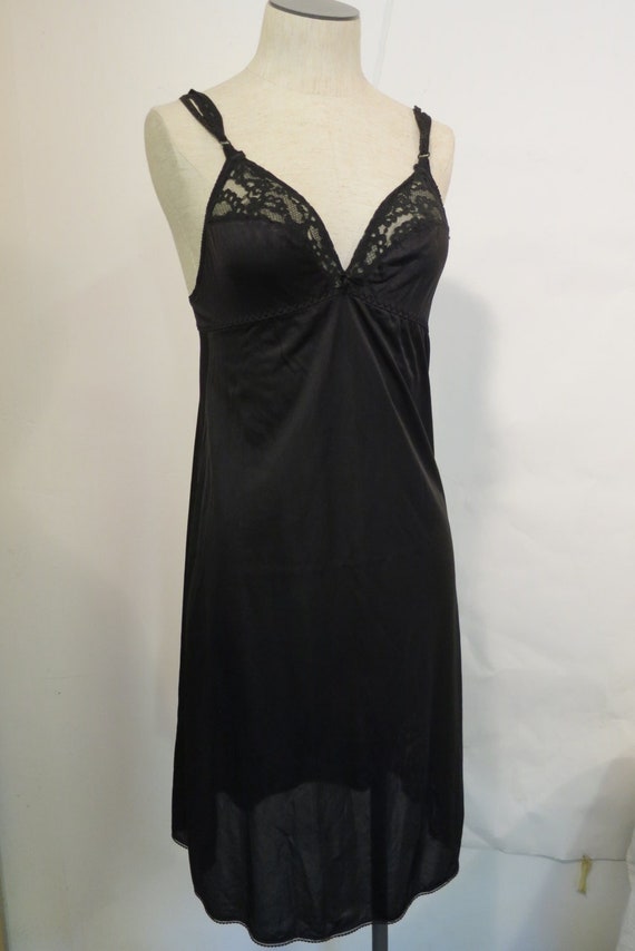 vintage black nylon lace - Gem