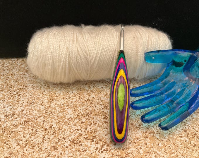 Handmade J/6.00 Mm Clover Amour Crochet Hook: Color Wood Handle, - Etsy