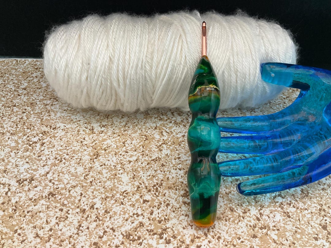 Handmade E/3.50 Mm Susan Bates Crochet Hook: Wood/acrylic Handle - Etsy