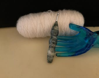 Susan Bates H / 5.00 Mm 1 Handmade Too Shay Crochet Hook Susan Bates ...