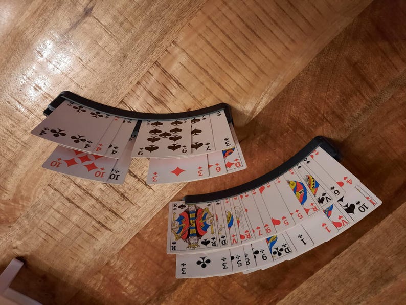 3D Printed Two-tier Card Holder Rack | Aid for Jokeren, Klaverjassen ...