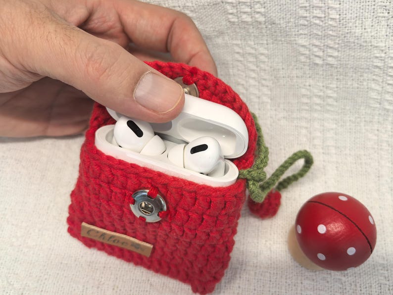 Personalized Crochet Airpods Pouch, Handmade Crochet Earbud Pouch Small ...