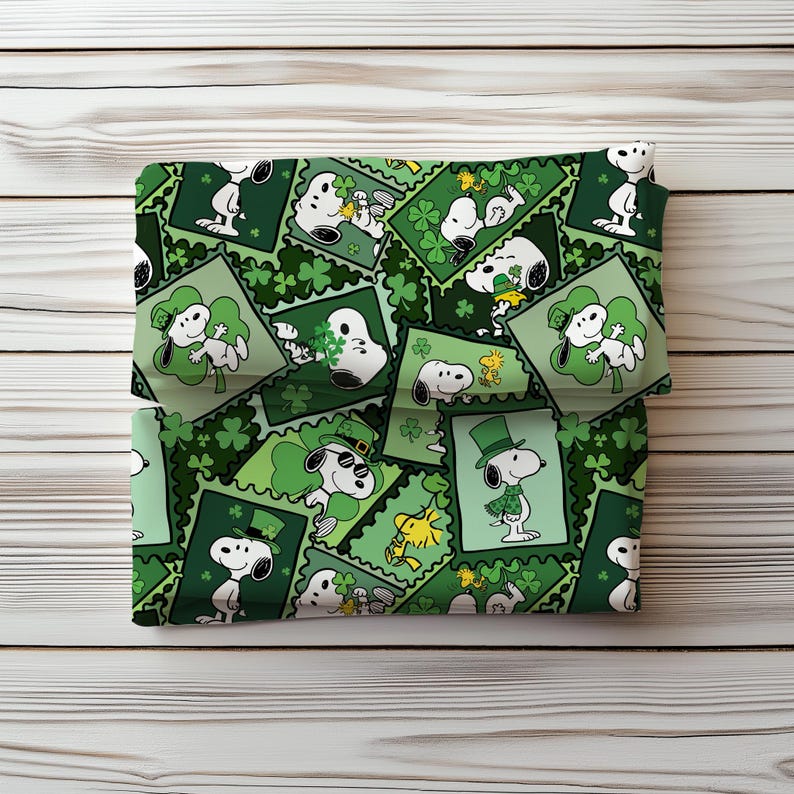 Snoopy St Patrick's Day Seamless Pattern | Green Clover Print (digital ...
