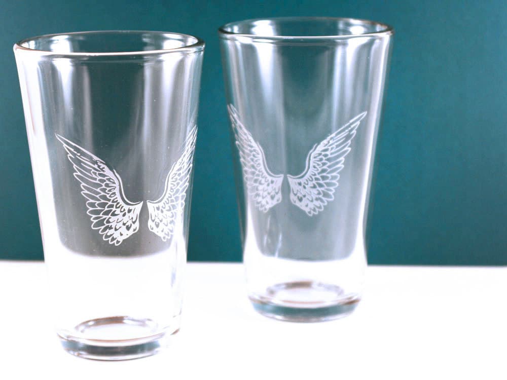 Angel Wings Beer Pint Glass Set 4 Glasses Hand Etched GREAT GIFT - Etsy