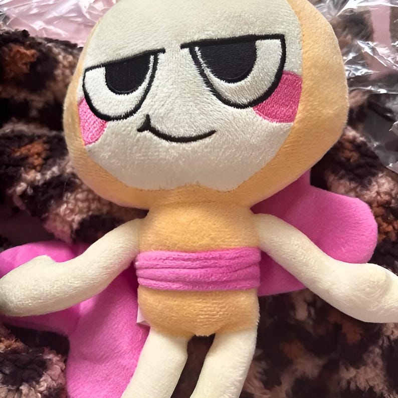 Glisten Dandy’s World Plushie - Etsy Ireland