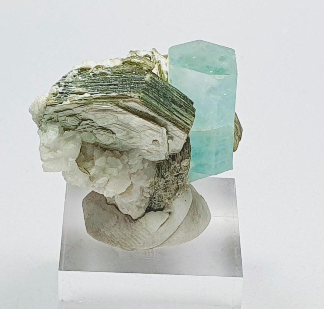 Authentic Aquamarine Muscovite Mitrax Terminated Transparent Crystal ...
