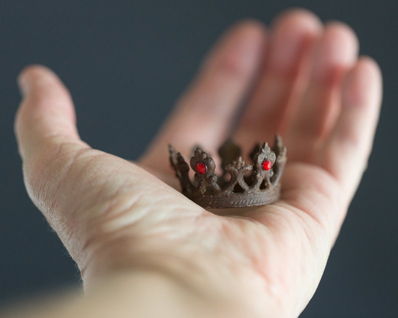 Mini Brass Crowns Vintage Small Crown Red Rhinestone Crowns - Etsy