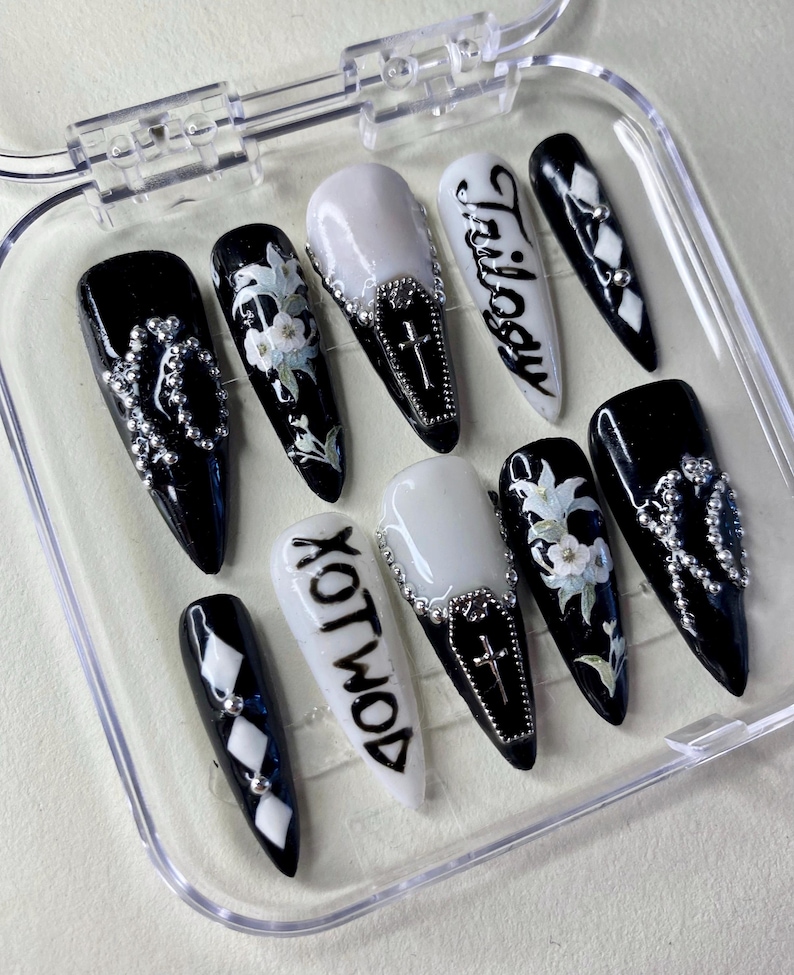 The Weeknd Trilogy Stiletto Press on Nails - Etsy