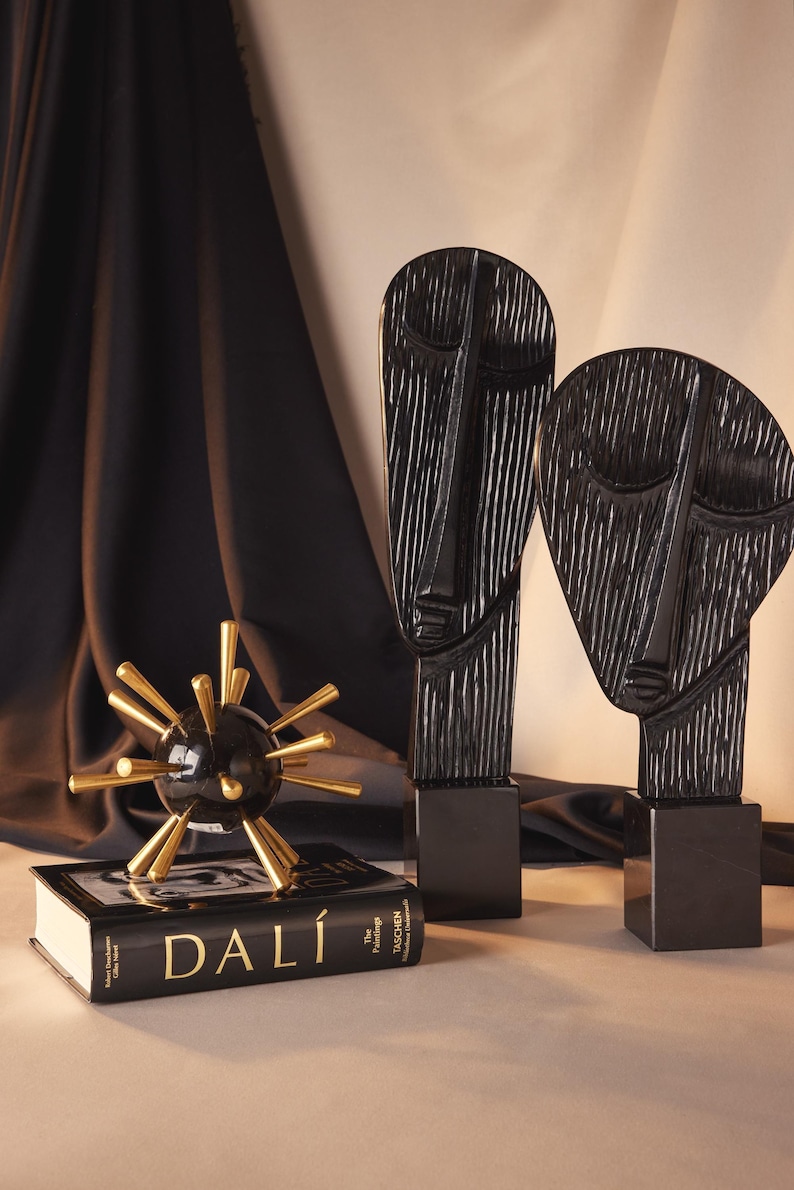 Sculptural Face Object – Matte Black Abstract Head Statue – Artistic ...