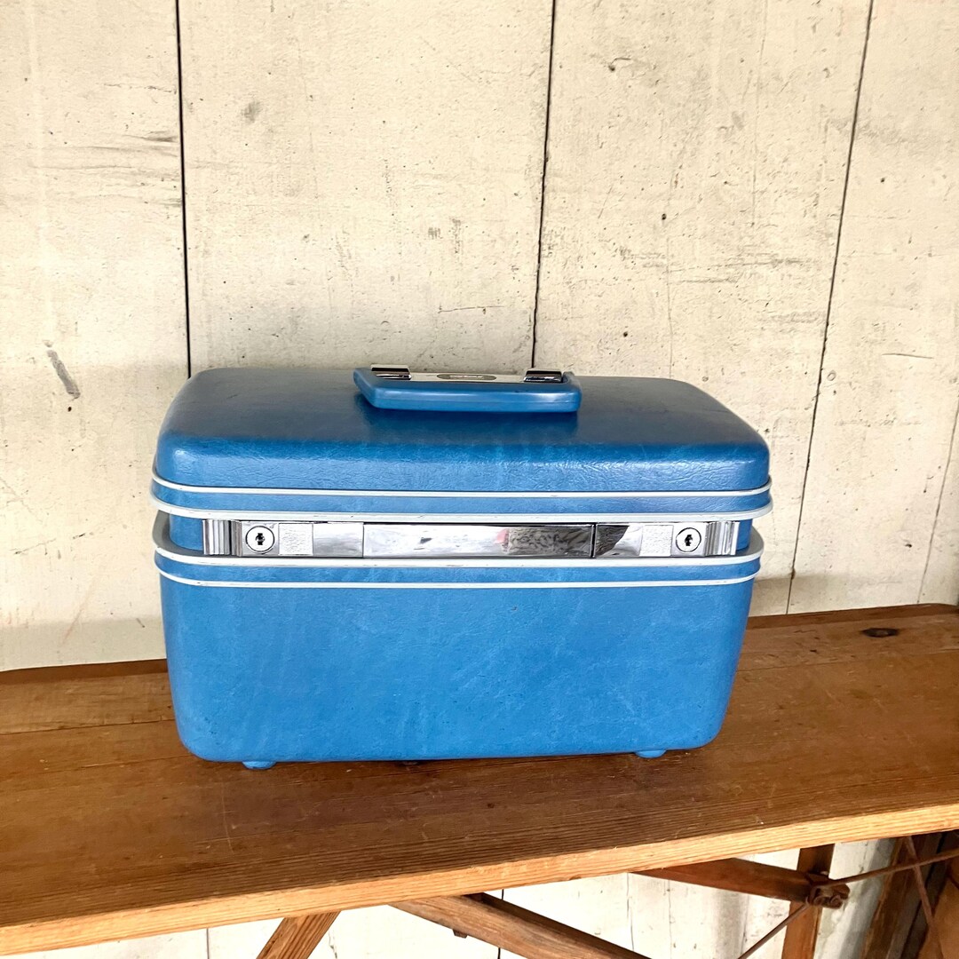 Vintage Samsonite Train Case - Contour by Samsonite - Blue - Makeup ...
