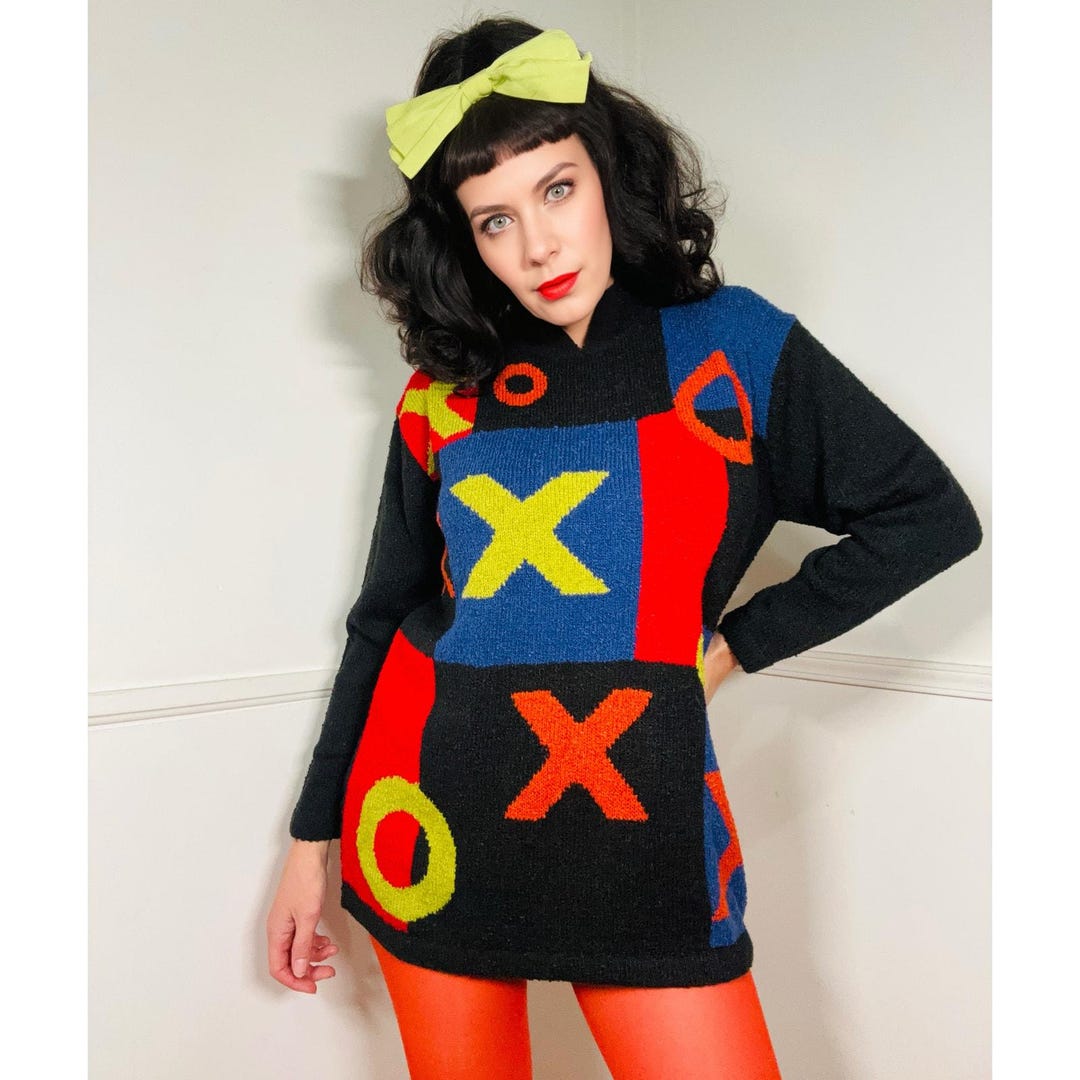 Medium to Extra Large 1990s Vintage Novelty Tic Tac Toe Sweater by ...