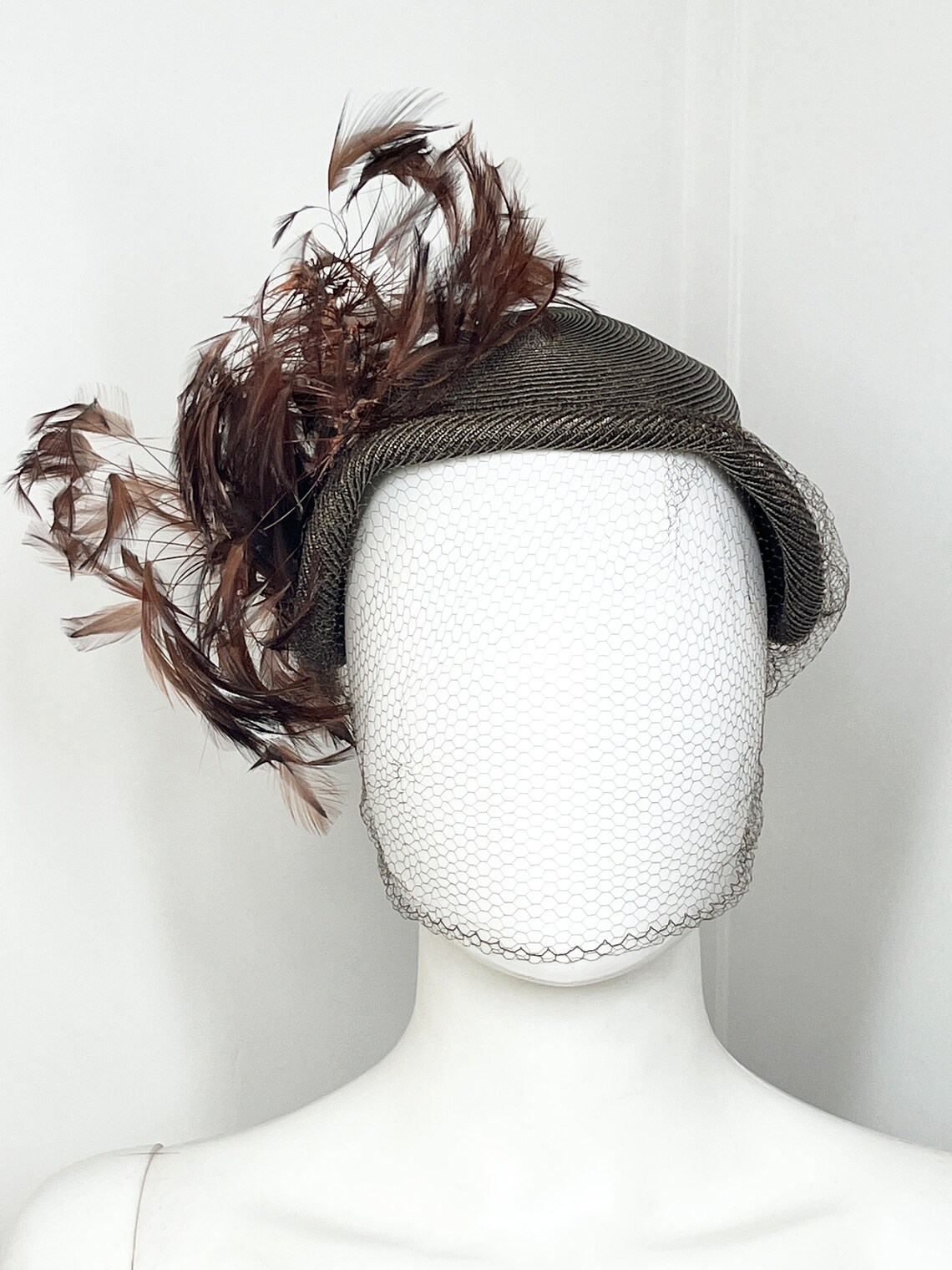 1950s Vintage Olive Green Straw Hat With Feathers Spray and Veil by ...