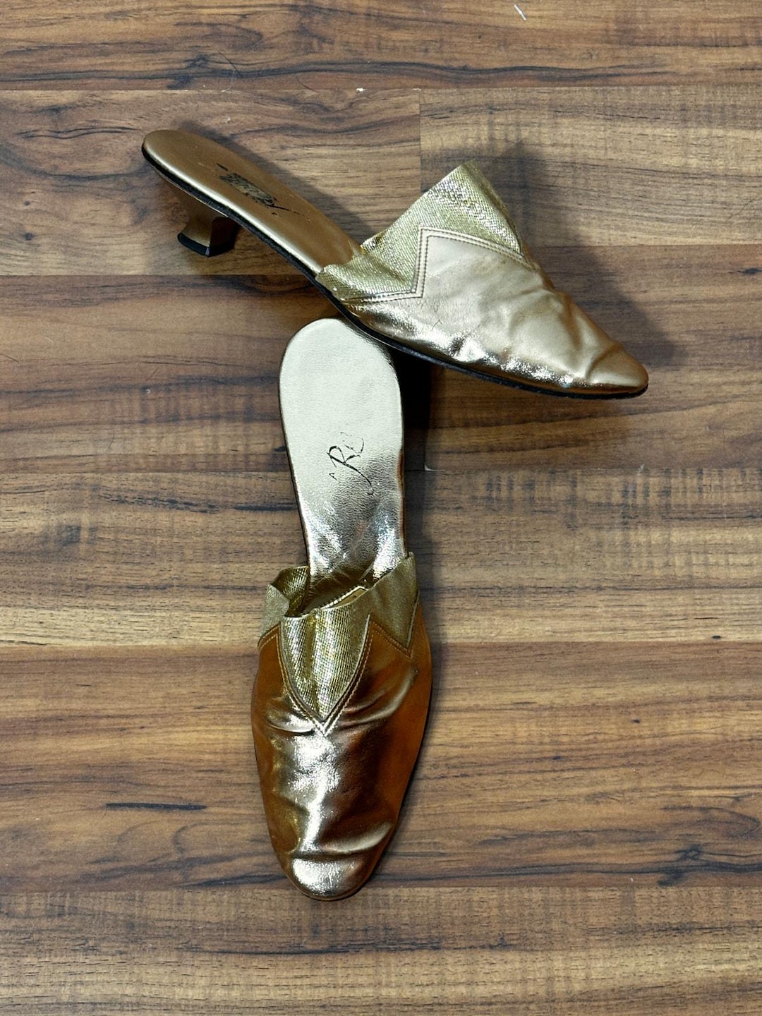 Size 8 1960s Vintage Gold Kitten Mules by Revette Creations - Etsy