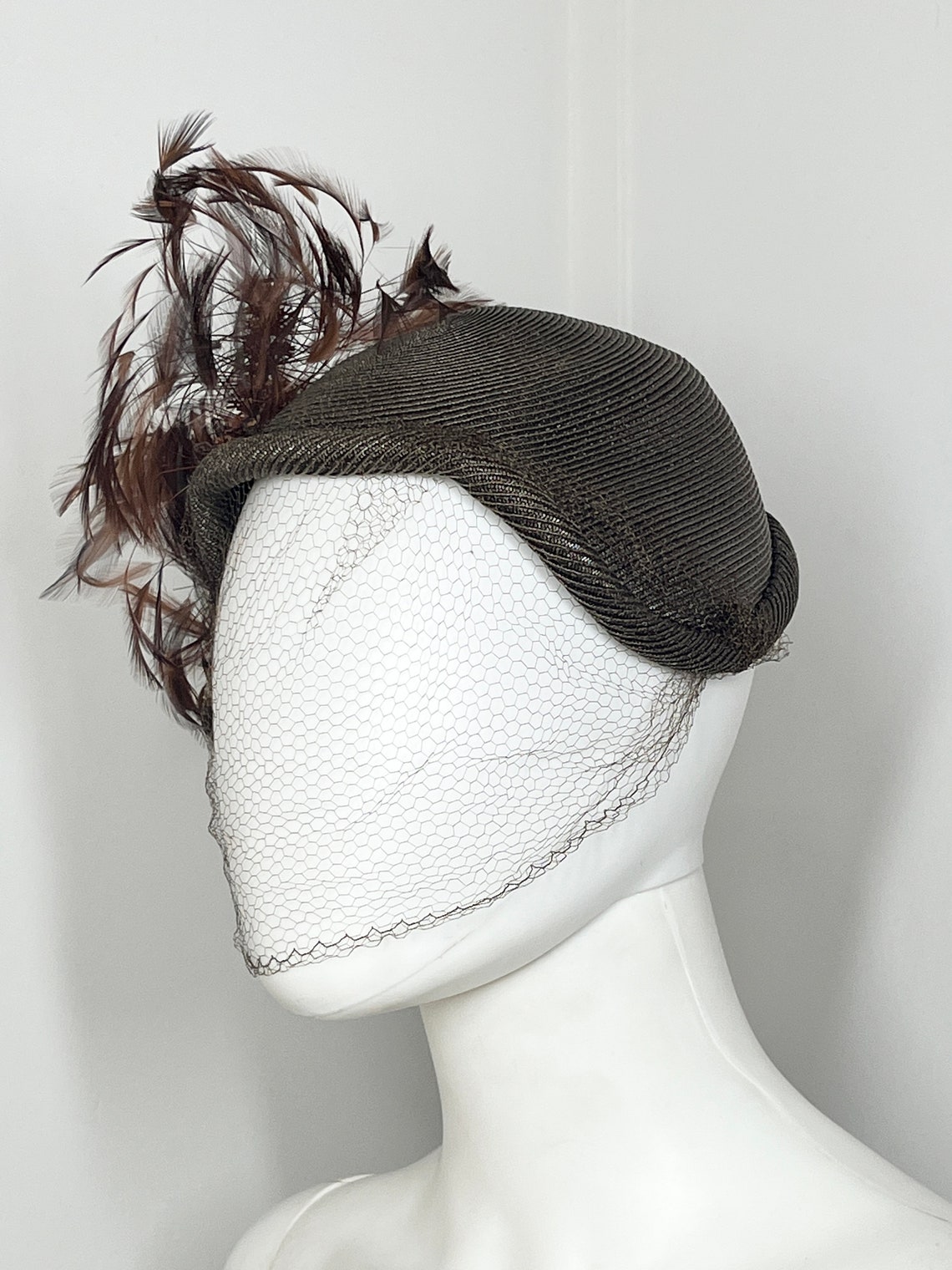 1950s Vintage Olive Green Straw Hat With Feathers Spray and Veil by ...