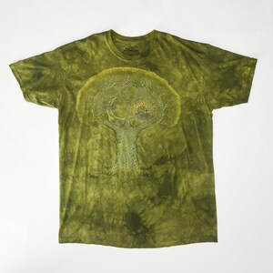 Green Ethereal Tree Tee - Etsy