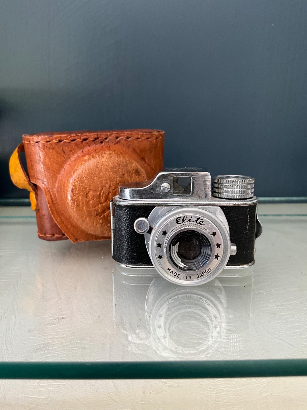 Vintage Elite Mini Camera With Leather Case, Mini Tourist Travel Petite ...