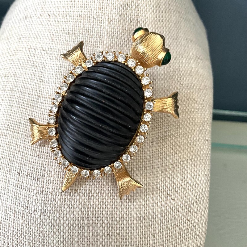 Erwin Pearl Brooch - Etsy