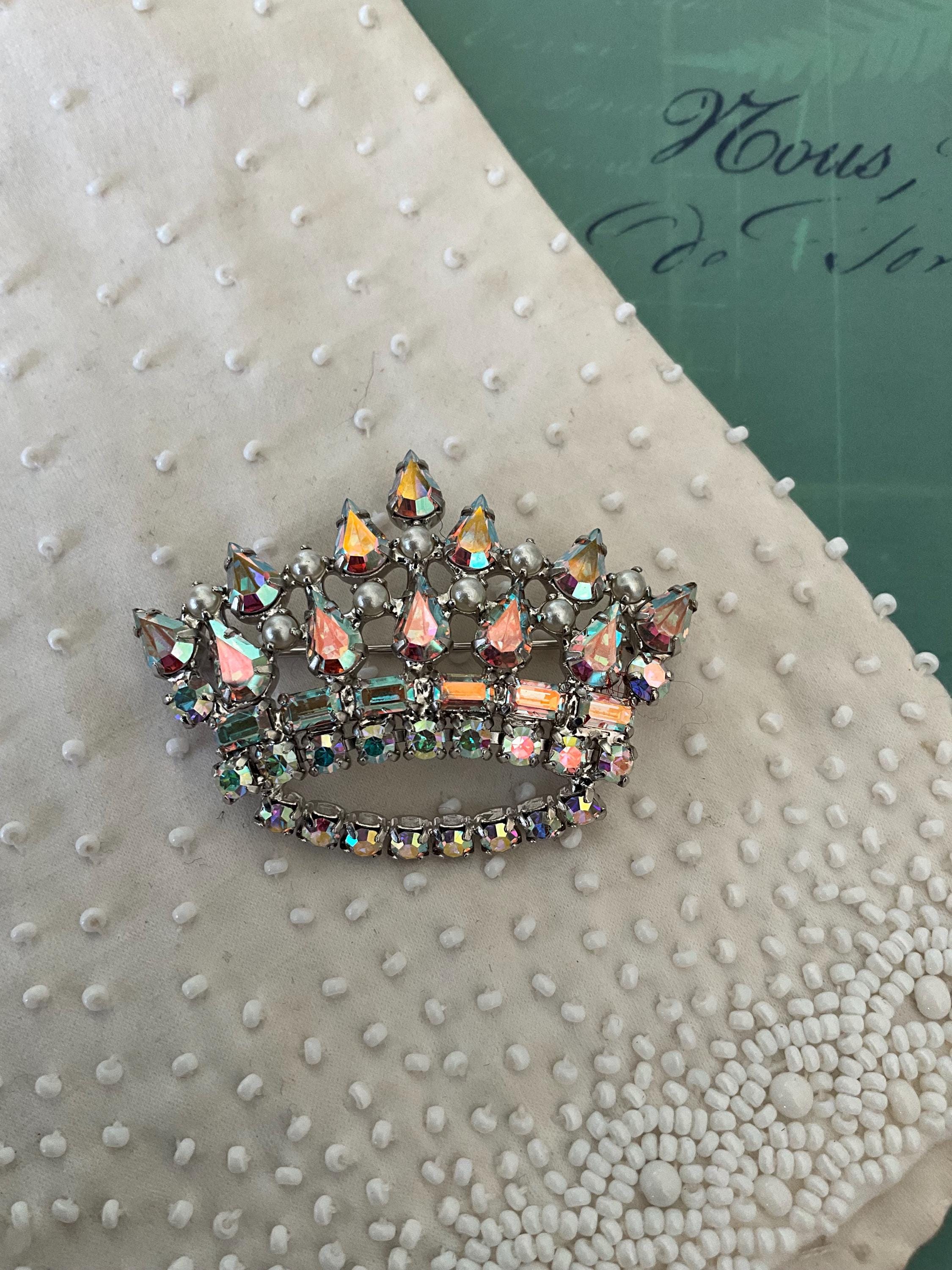 Vintage Signed DAVOD Crown Brooch, Ornate Royal Pin, Elegant Estate ...