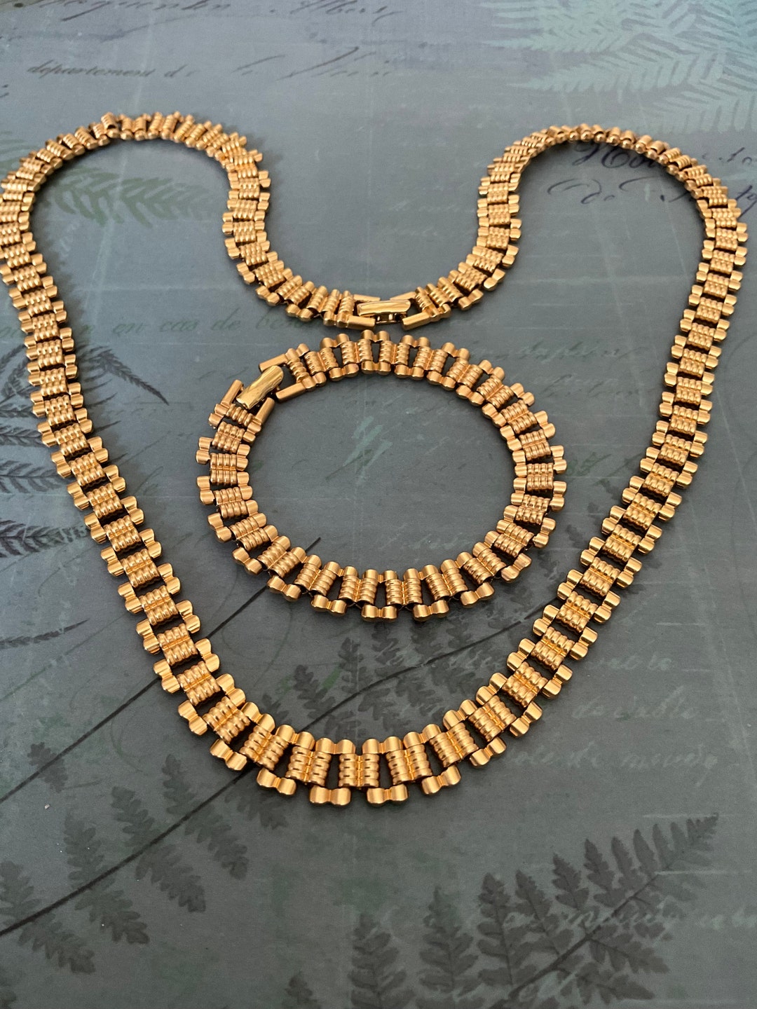 Vintage Signed MONET Gold Tone Book Chain Link Necklace and Bracelet Set, Elegant Estate Jewelry ...