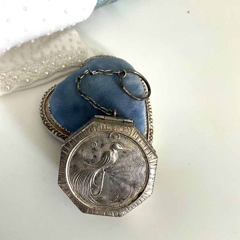 Finger Ring Compacts - Etsy