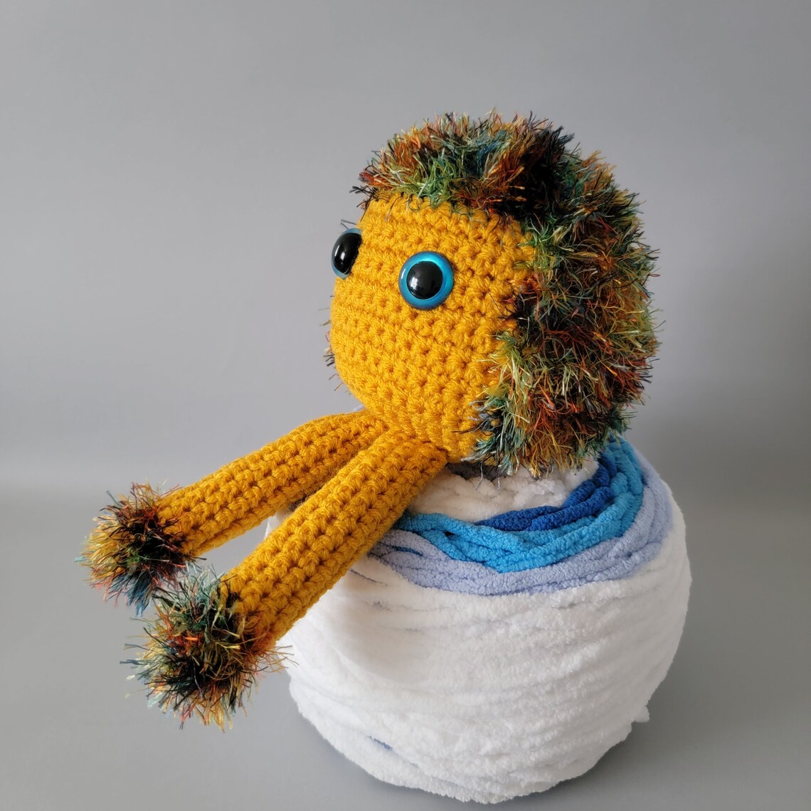 Gold N Bold Watchu Sprite Plush- Gold Blue Black Orange Green - Shelf ...