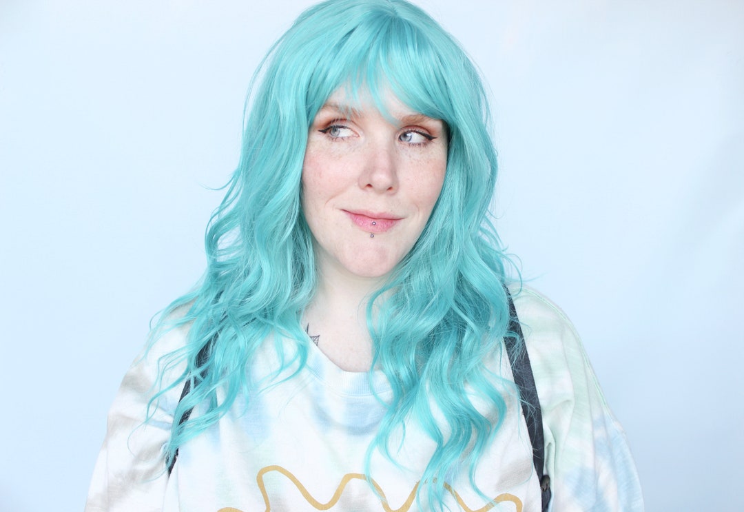 26 Wig, Wavy Green Turquoise Wig, Mermaid Cosplay Wig With Bangs, Wisp ...