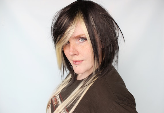 Choppy Layered Scene Hair