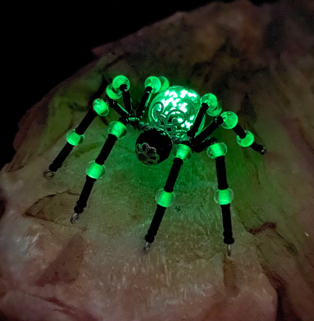 TWISTED SPIDERS Small Size Glow-in-the-dark Twisted Spider - Etsy
