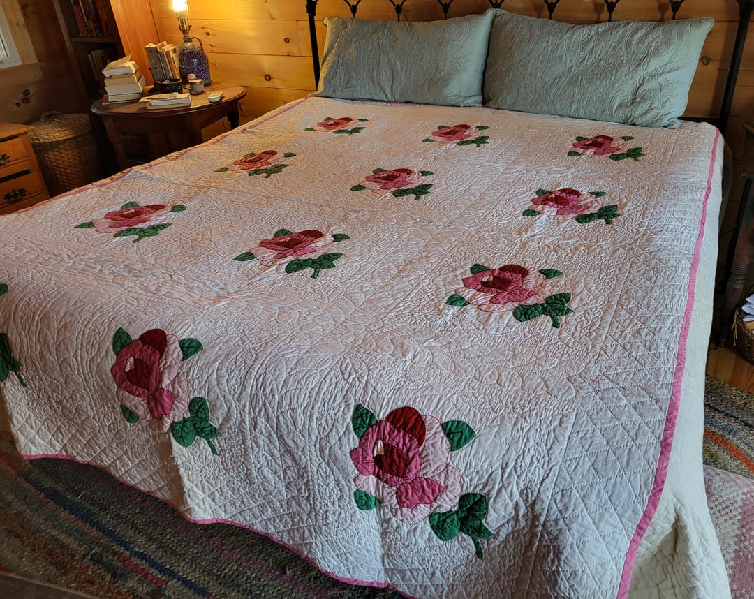 Antique Quilt, Rose Appliqué, 1940s Crisp Vintage, Hand Quilted and ...