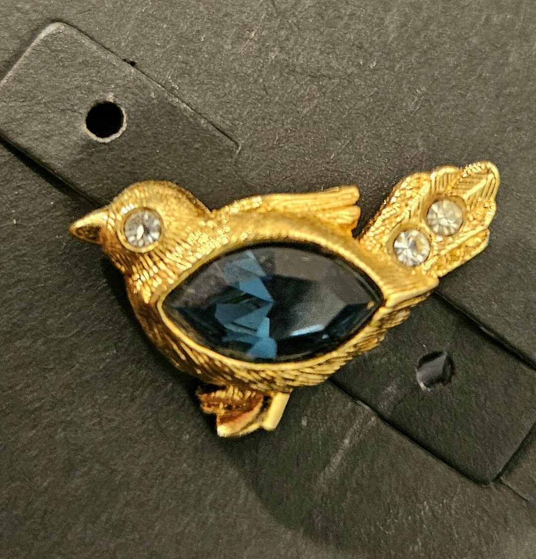Vintage Avon 1992 Gold Tone Bluebird Pin Faux Sapphire Rhinestone Bird ...