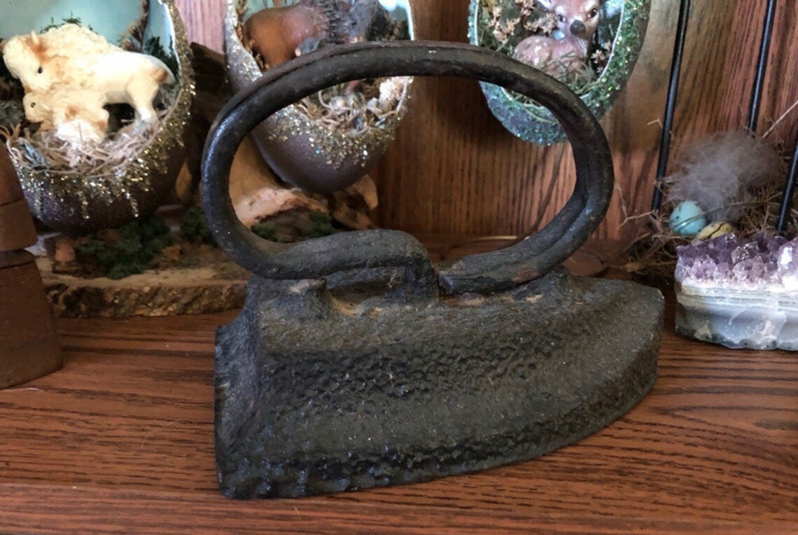 Black Antique Sad Iron From the 19th Century Rustic Home - Etsy