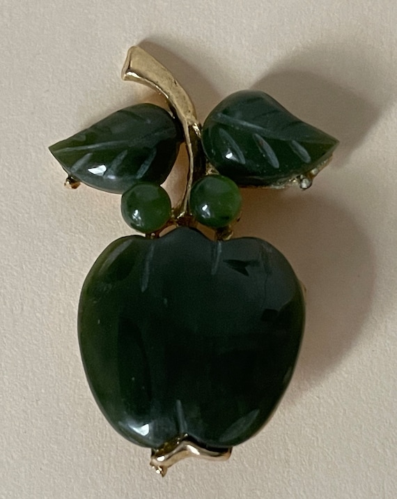 amazing large apple jade - Gem