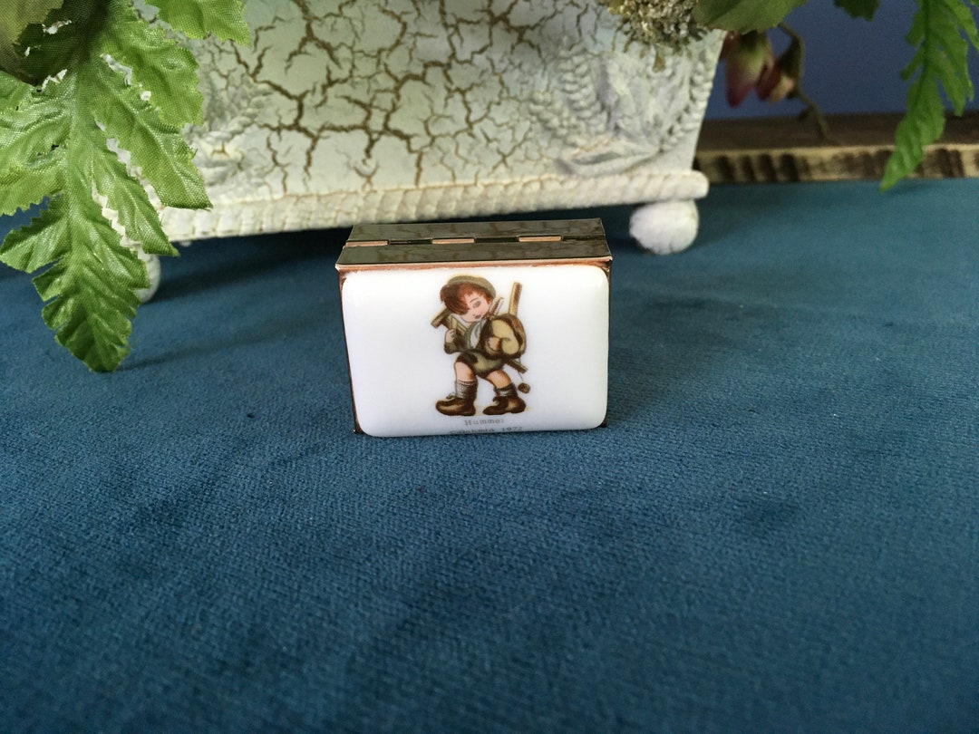 Hummel Pill Box - Etsy