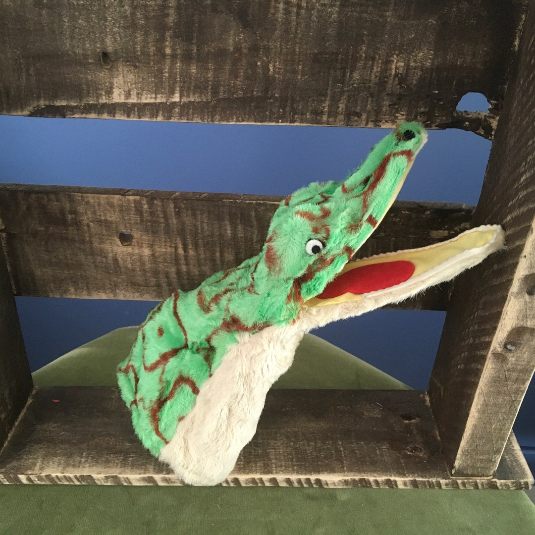 Alligator Hand Puppet by Ka-klar Toys - Etsy