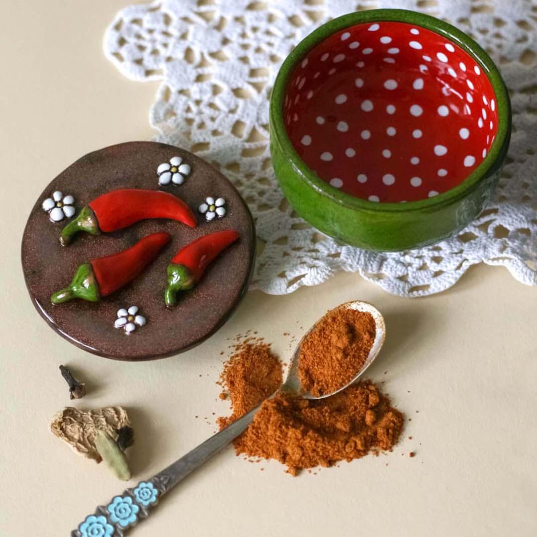 Mini Jewelry Boxes With Chilli Peppers Miniatures, Small Round Ceramic ...