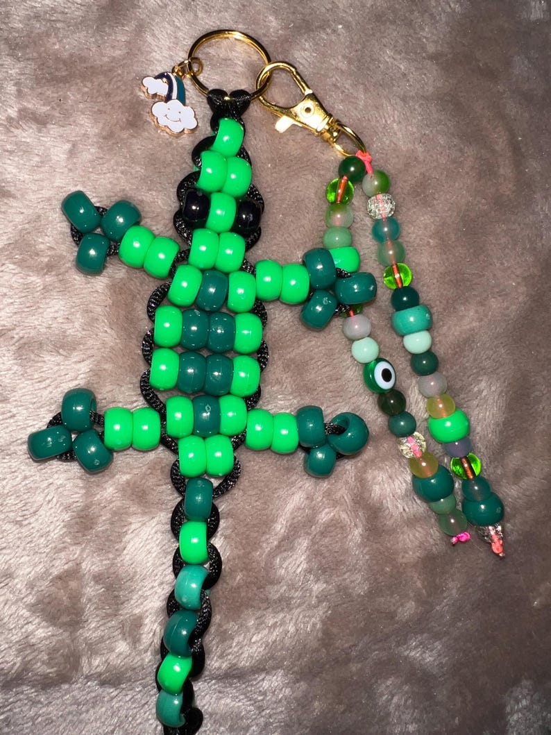 Made to Order Gecko Keychain - Etsy