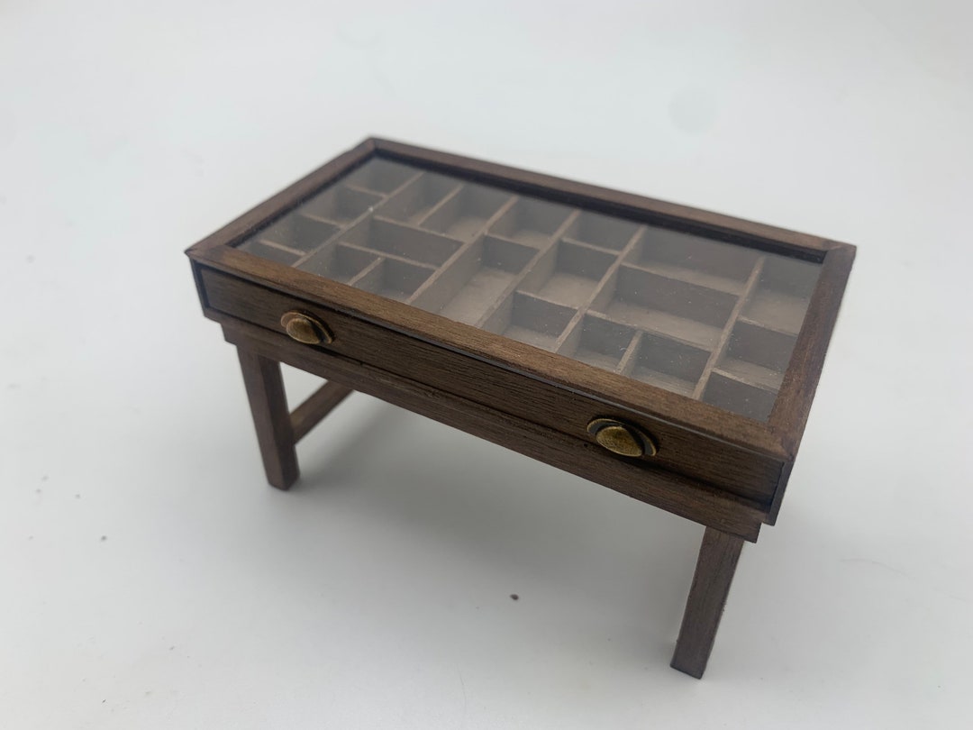 Dollshouse Miniature Furniture, One Inch 1:12 Scale Table, Dollshouse ...