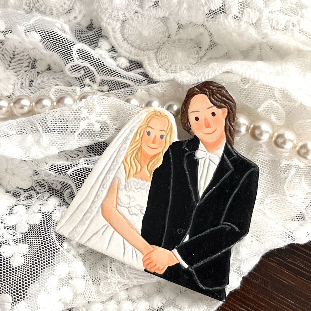 Custom Couple Figurine – Handmade Gypsum Sculpture From Photo ...