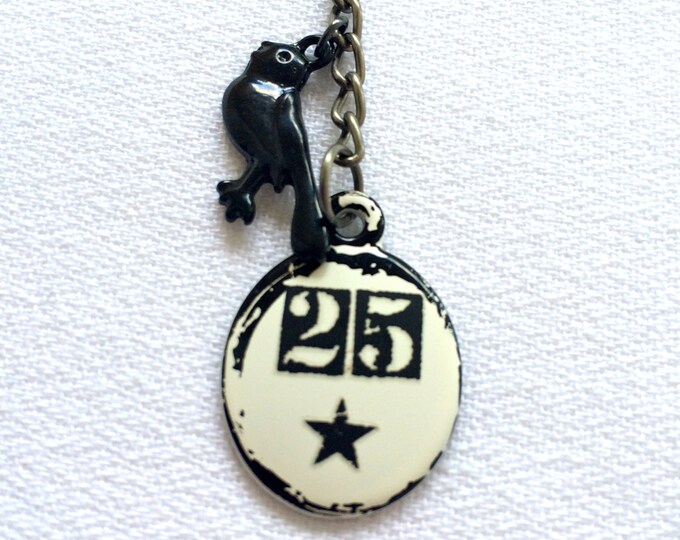 Number 25 Keychain Industrial Keychain 3 Inches Small Clasp Star Black ...