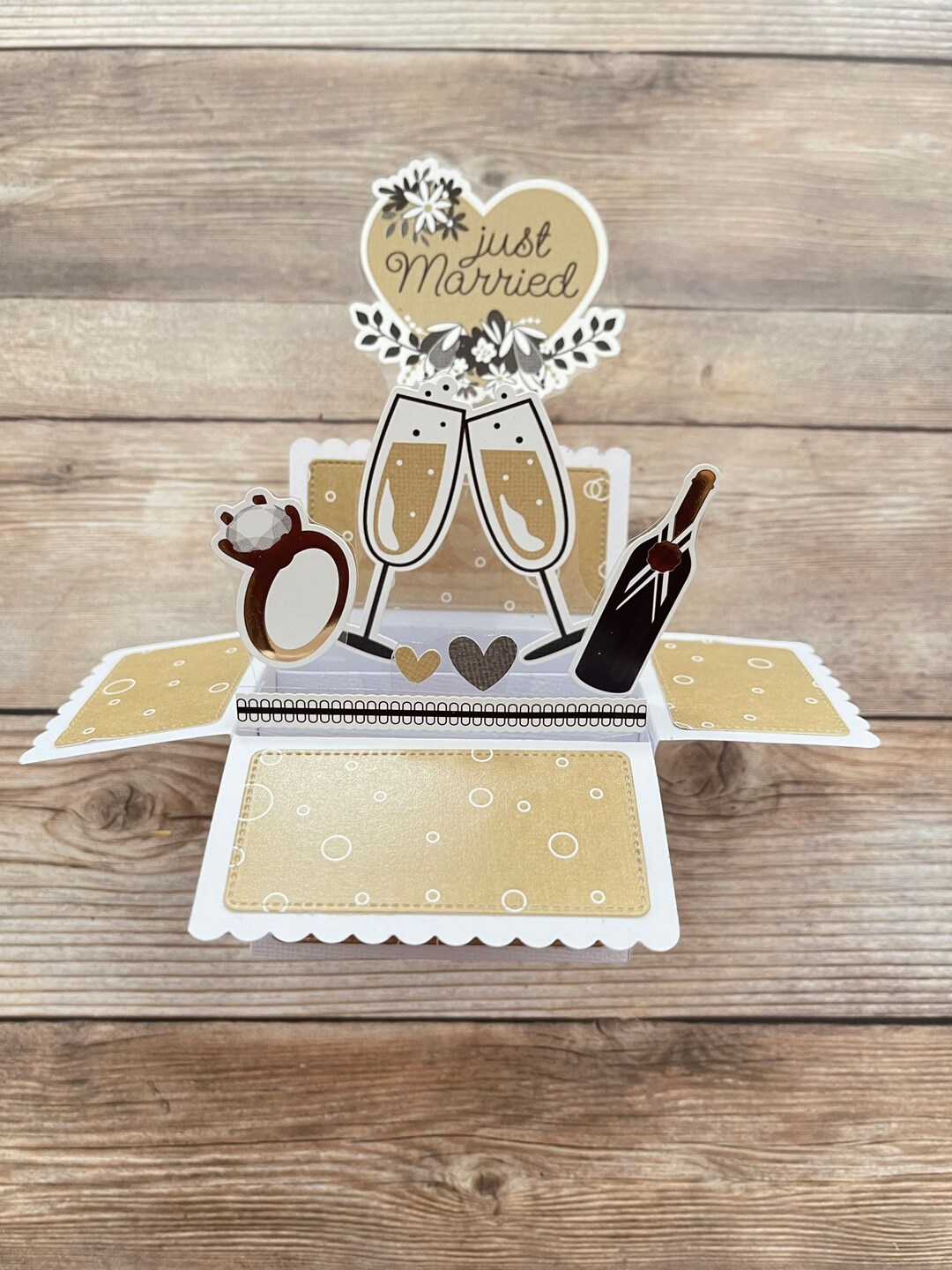 3D Box Pop up Wedding Card, Bubble Theme, Champagne, Just Married ...