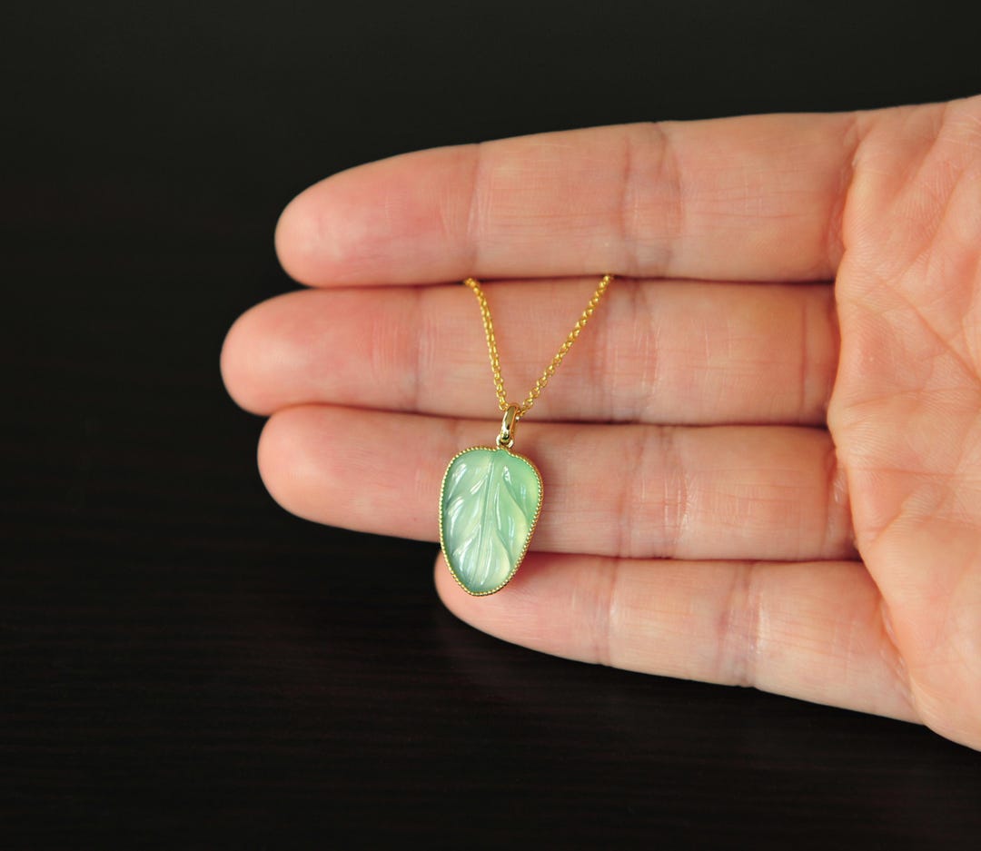 Apple Green Jadeite Jade Leaf Pendant 18K Solid Gold , Grade A ...