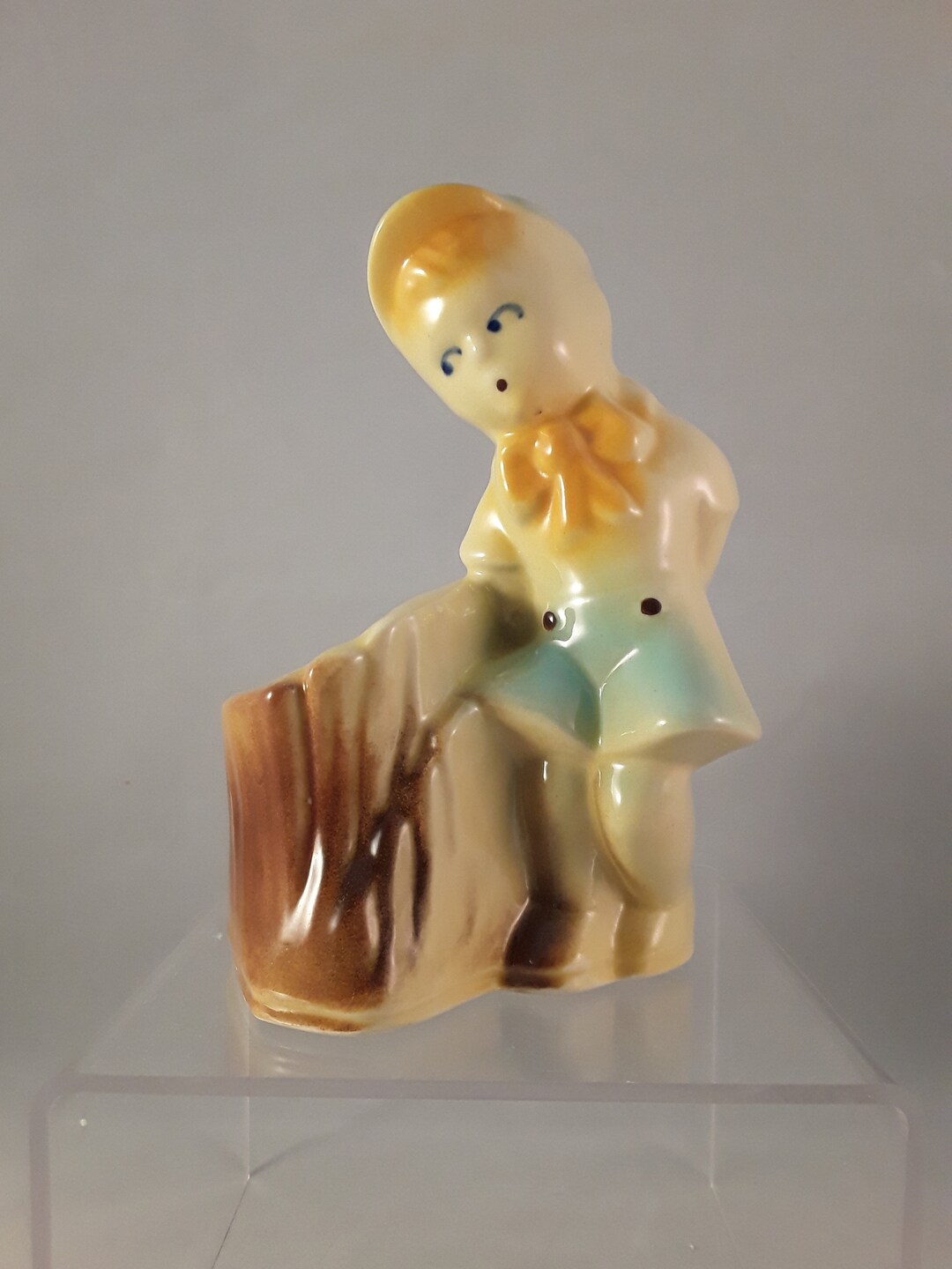 Cute Vintage Shawnee Pottery Boy at Stump Planter 533 Aqua and Yellow ...