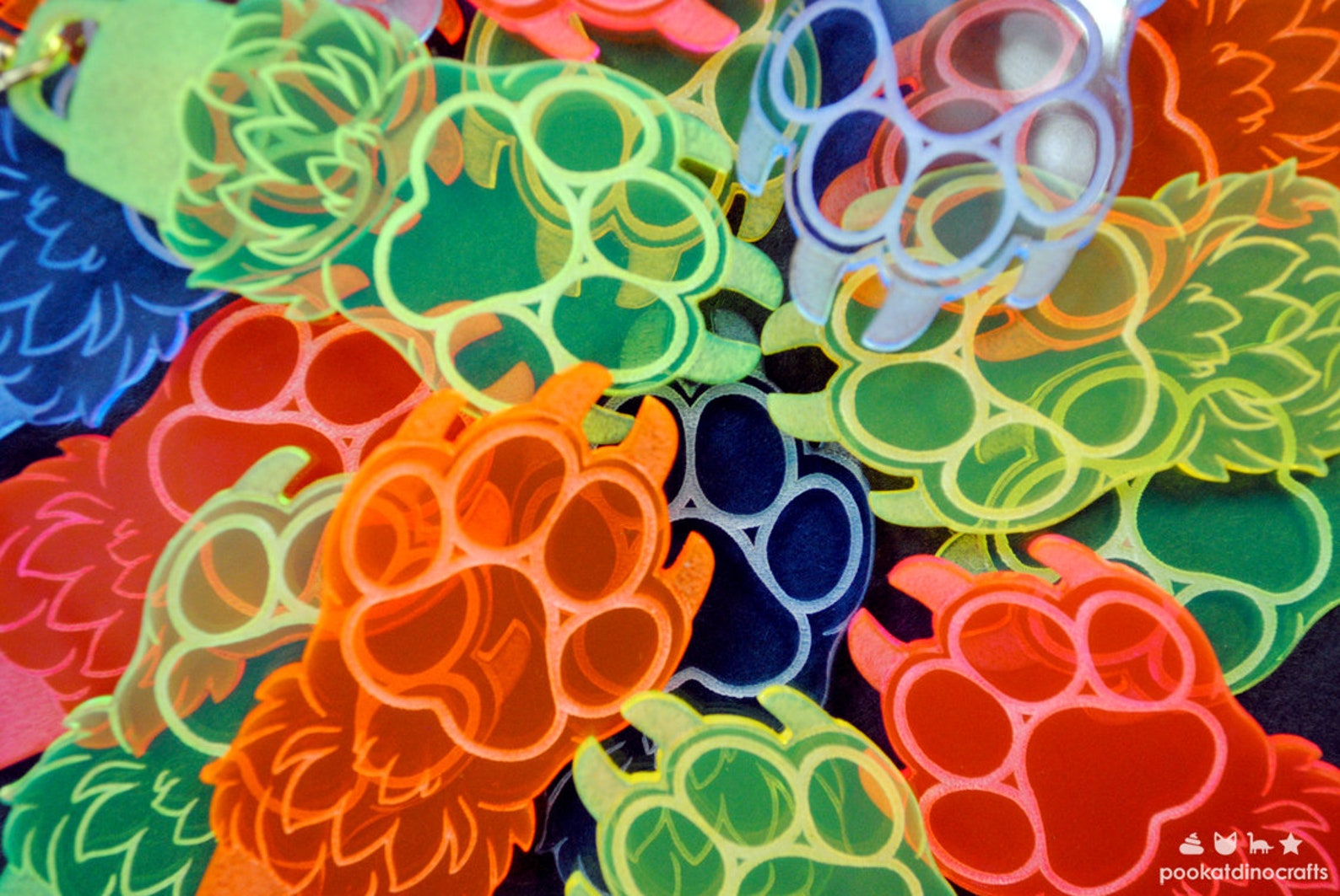 Mini Glow Paw Keychain / UV Glowing Furry Fandom Paws - Etsy