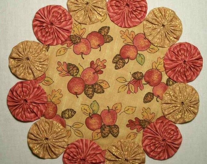 Apple Motif Round Candle Mat Doily With Yo Yos 9.5 Inch Diameter - Etsy