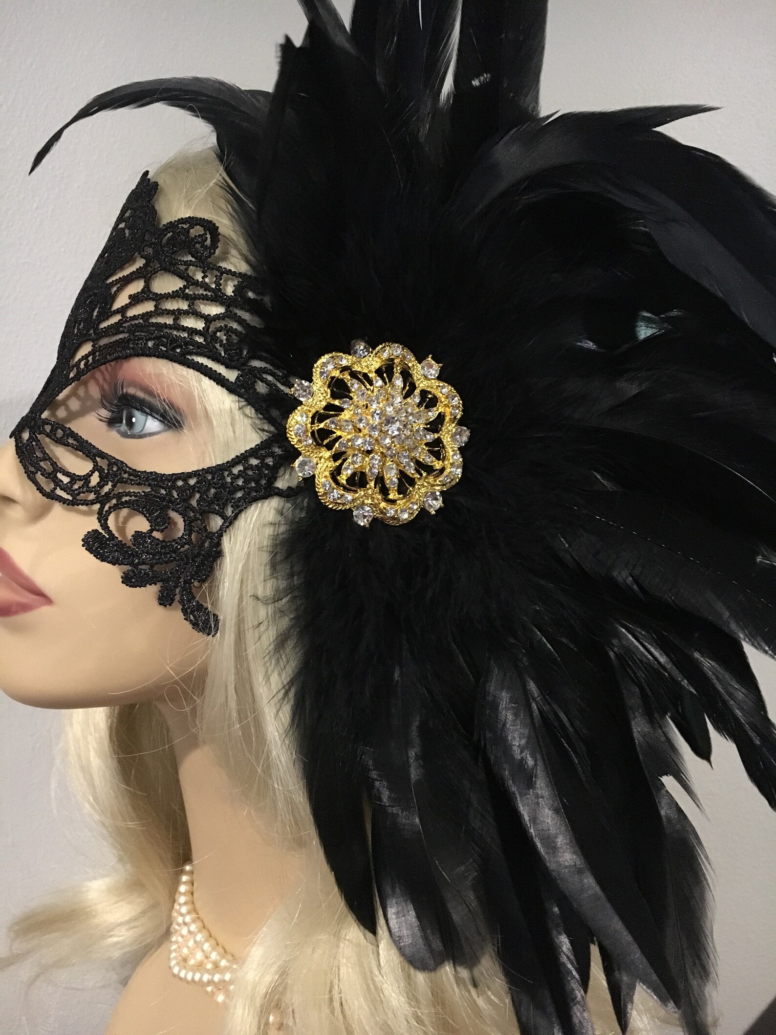 Black Lace Masquerade Mask With Natural Feathers Gold Brooch - Etsy