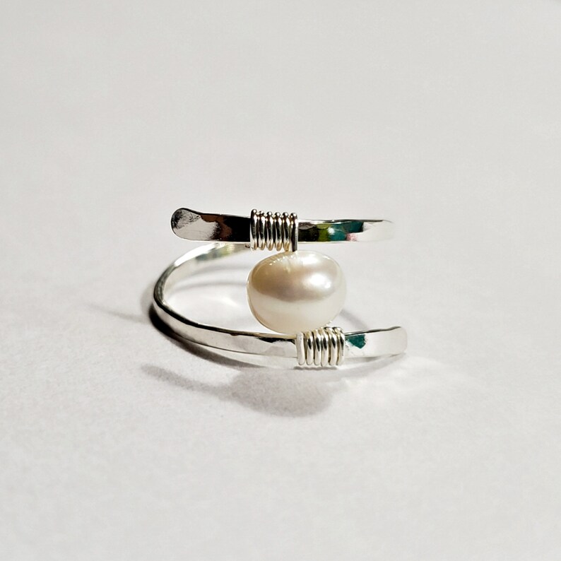 Sterling Silver Pearl Ring Pearl Wire Ring Hammered Silver - Etsy
