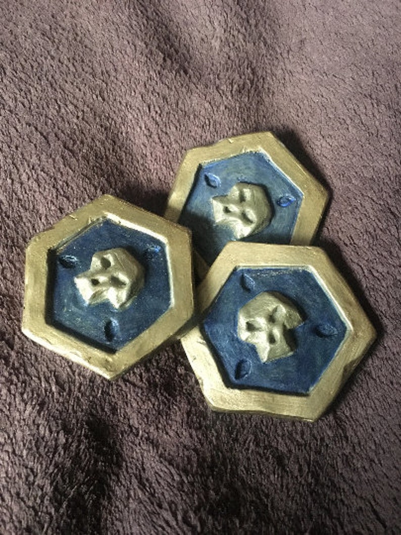 Pirate Thieves Coins, Gold Skull Coins, Doubloons, Ancient Coins, Prop ...