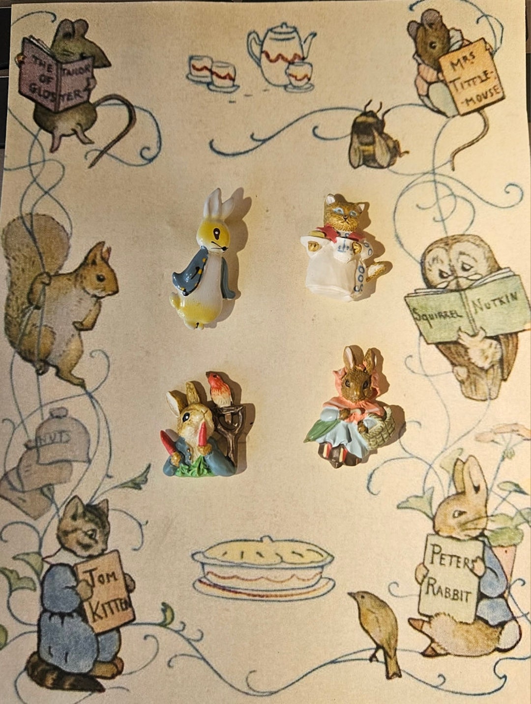 4 Beatrix Potter Buttons/pins : 1 Peter Rabbit With Carrot, 1 Mrs ...