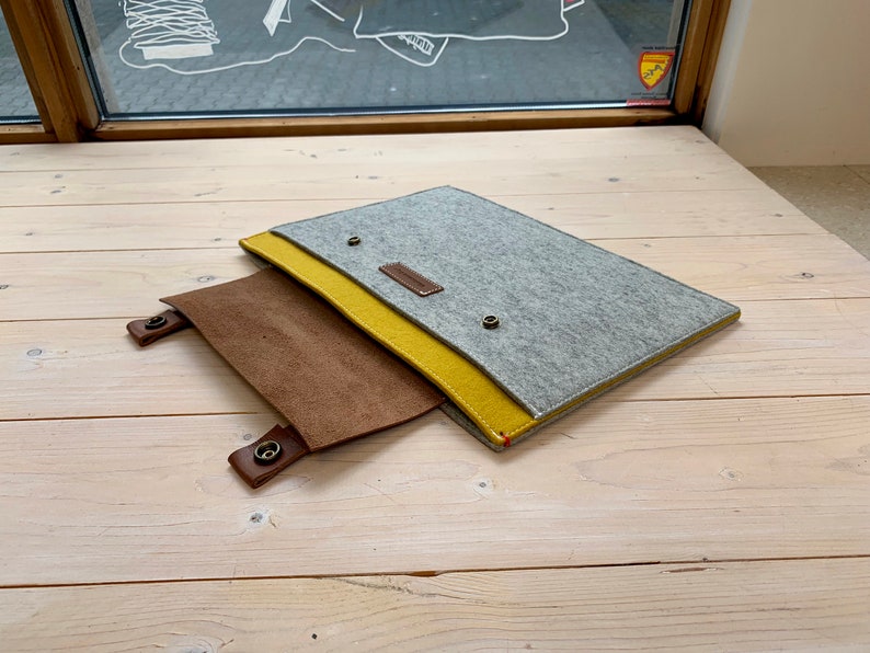 Wool Felt Laptop Case: Leather Closure, Extra Pocket - Etsy