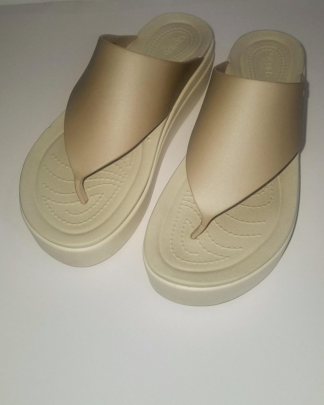 Crocs Women's Brooklyn Platform Flip Flop Champagne Beige Size 9 - Etsy